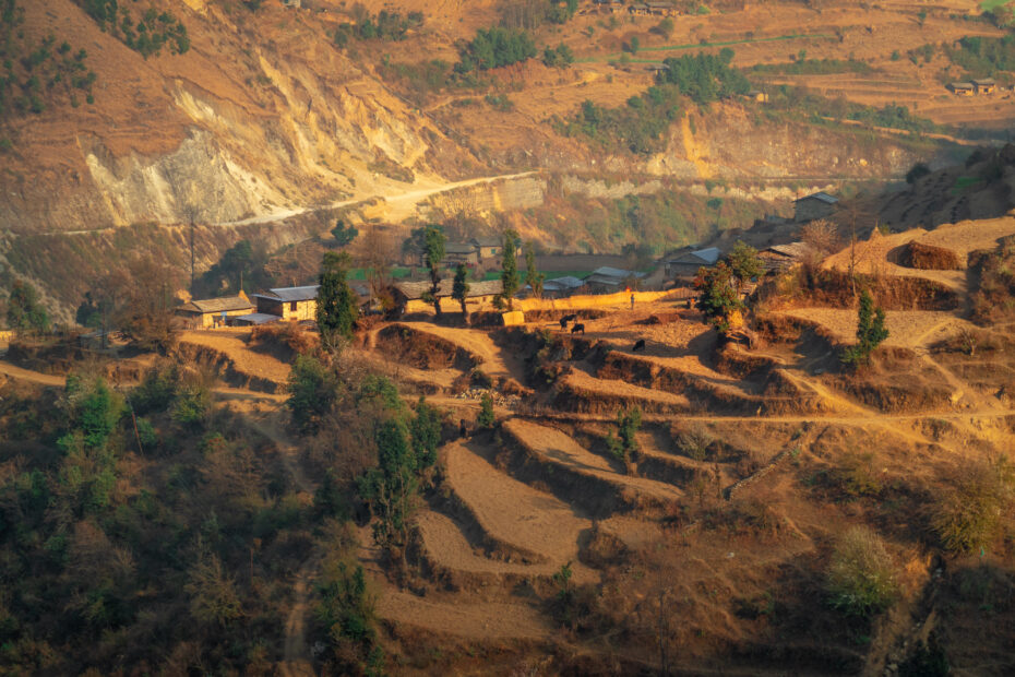 Remote Nepal – landscapes – AdvAnywhere