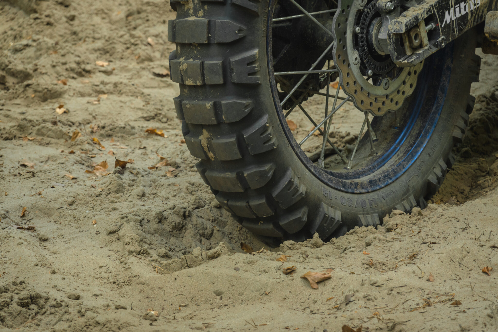 Scotts Steering Damper for Yamaha Tenere 700 – Review – AdvAnywhere