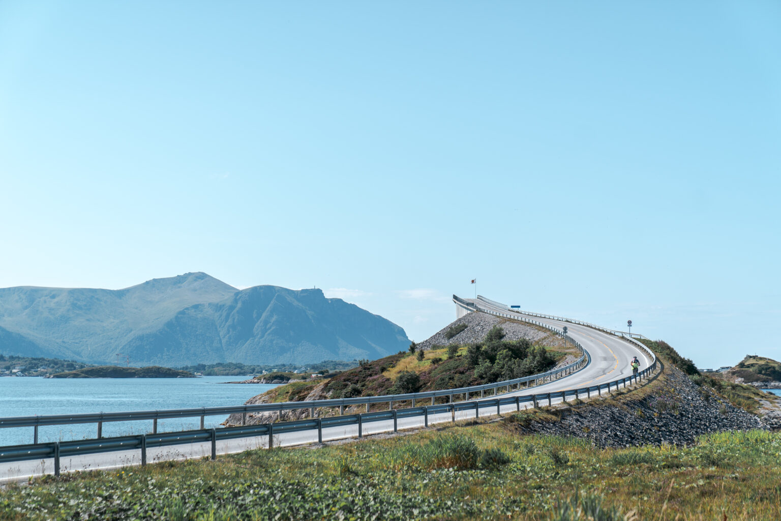 A Beginner's Travel Guide to Norway – AdvAnywhere
